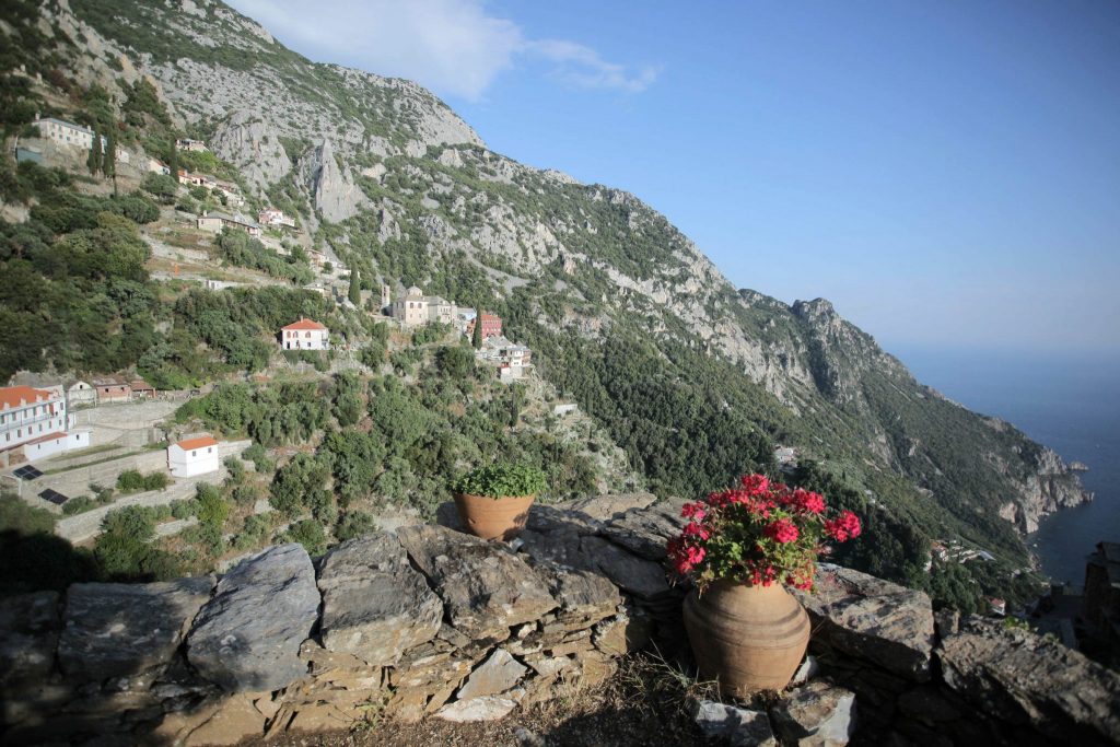 Άγιο Όρος σκήτη Αγίας Άννης ανήκει στην Μεγίστη Λαύρα | Athos Tours